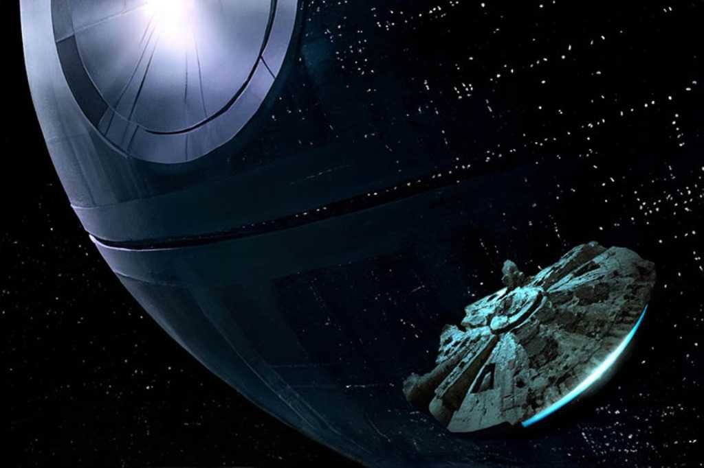 Star Wars Canvas Print: Millennium Falcon Flying to Death Star - Iconic ...